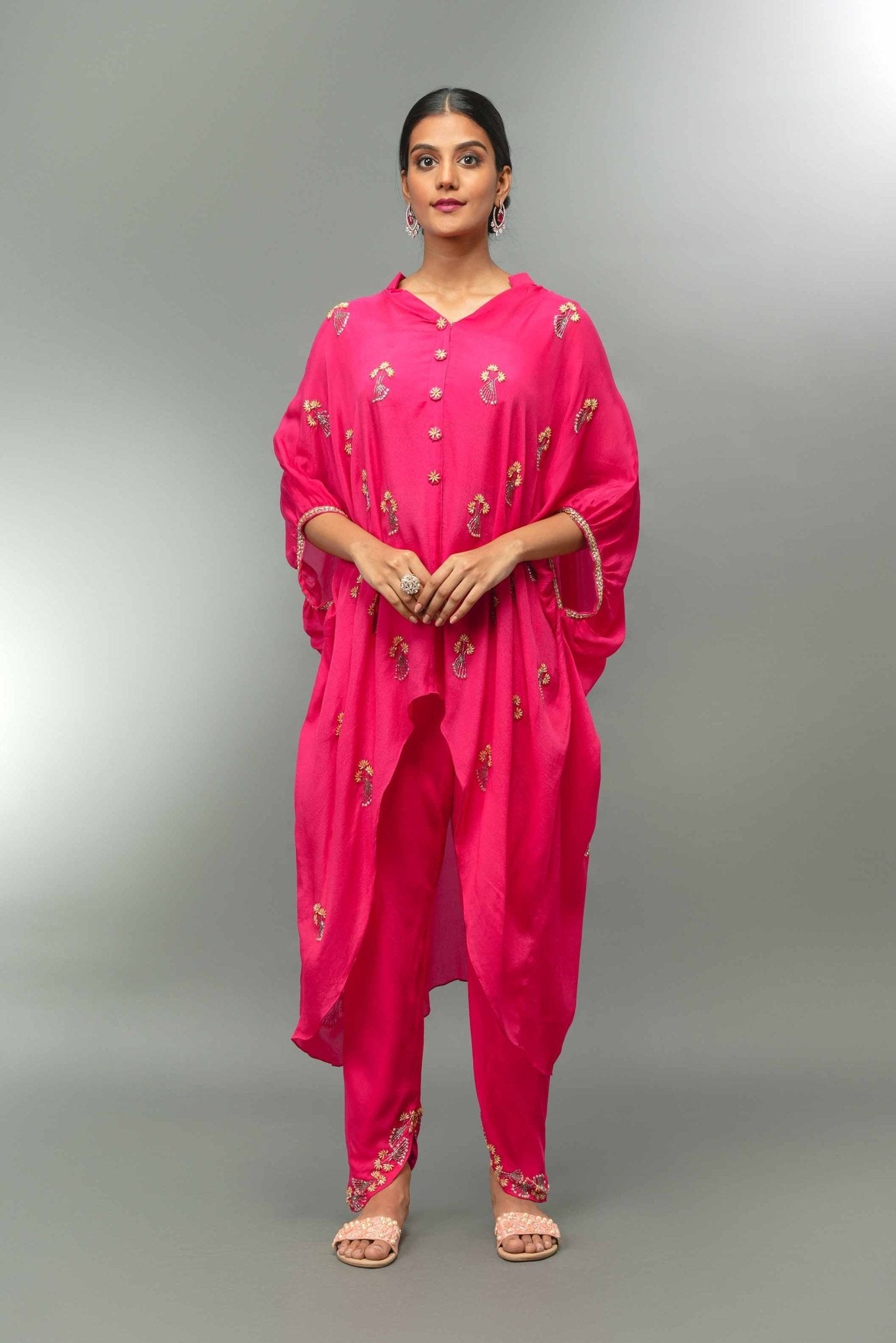 Spaghetti With Poncho And Pant – Tulsistudiolifestyle